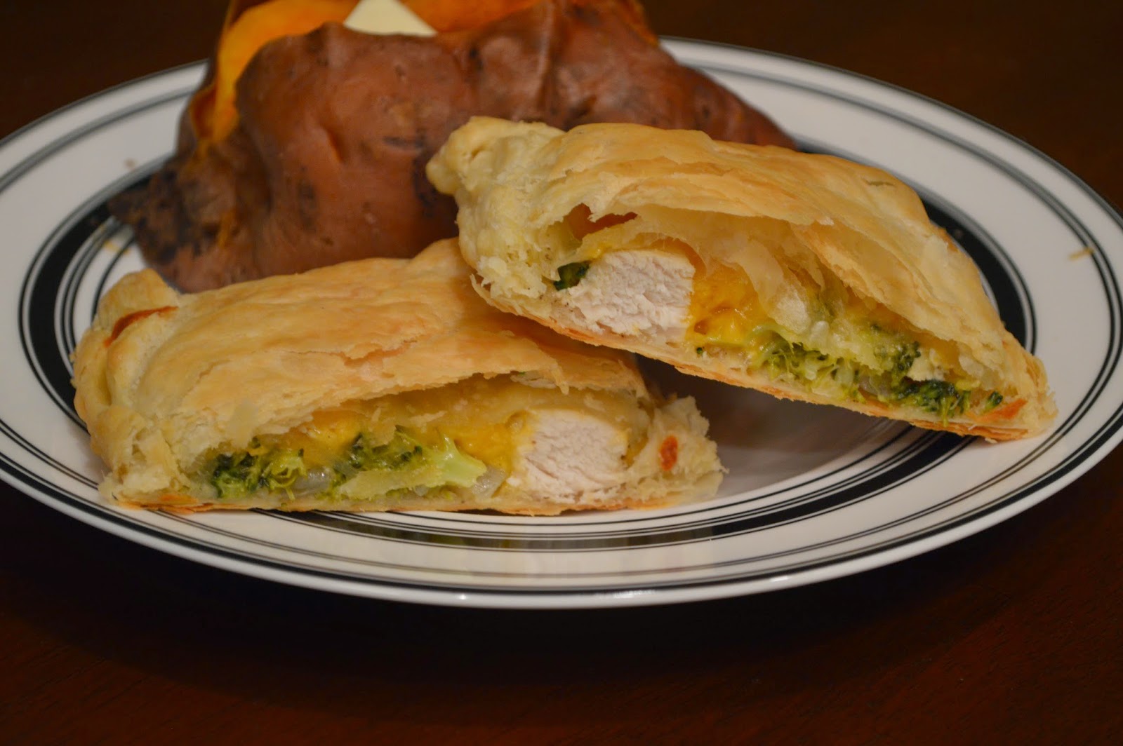 One Day At A Time - From My Kitchen To Yours: Cheesy Chicken Broccoli Puffs