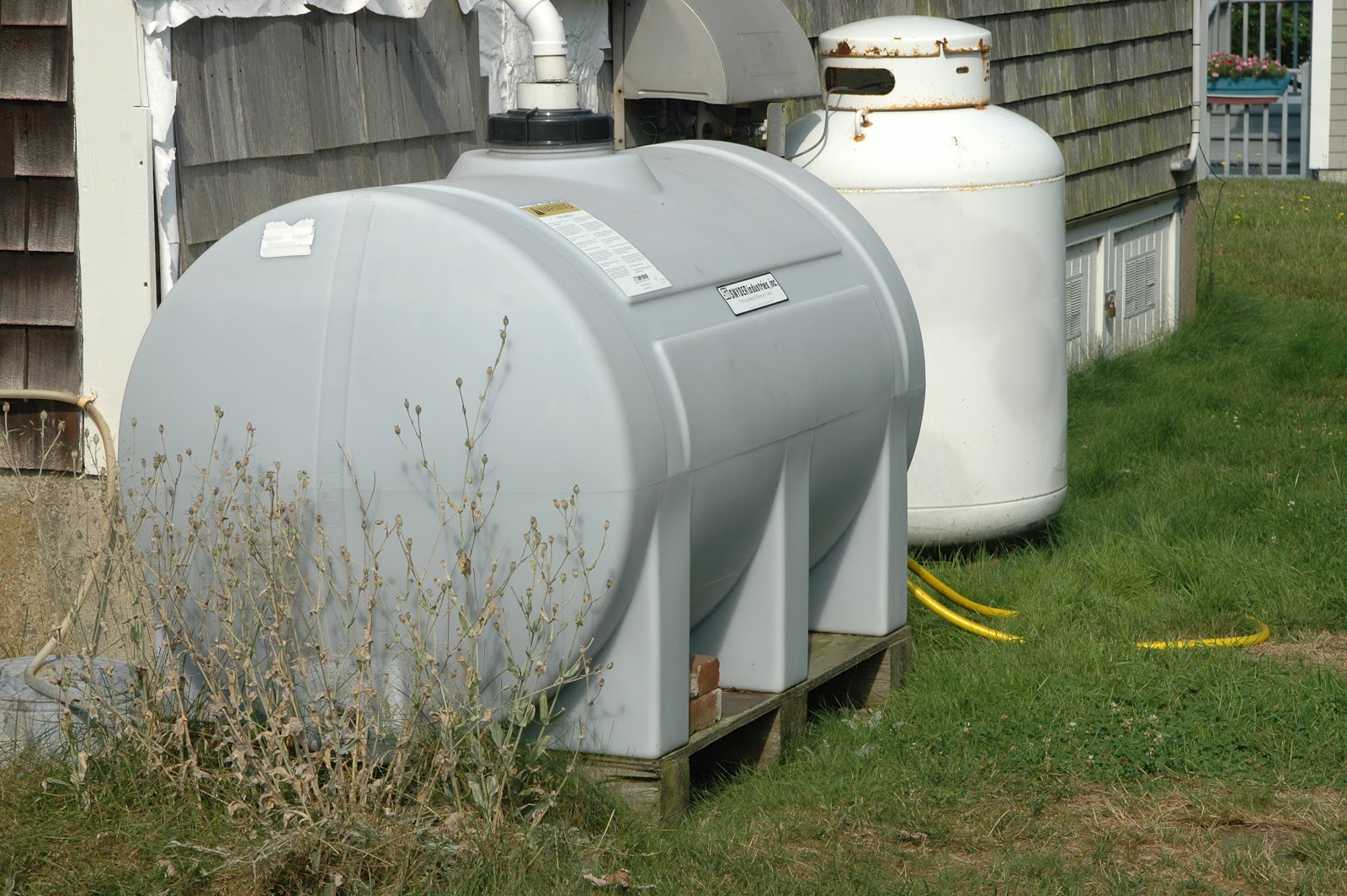 deborah jean's DANDELION HOUSE and GARDEN : BEACH COTTAGE BASICS ~ off ...