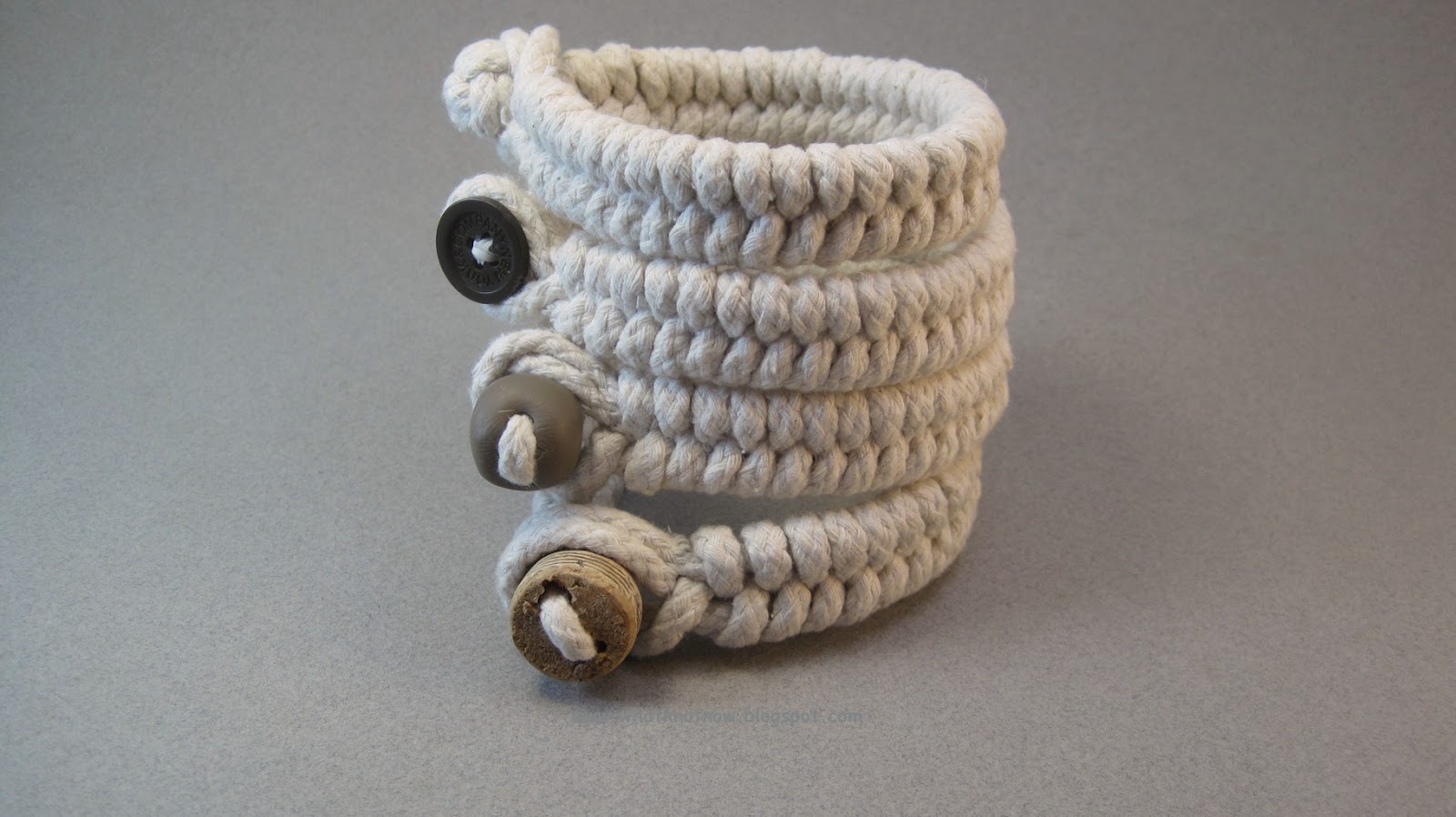 Knots and fiber bracelets: fishtail braid rope bracelets with button ...