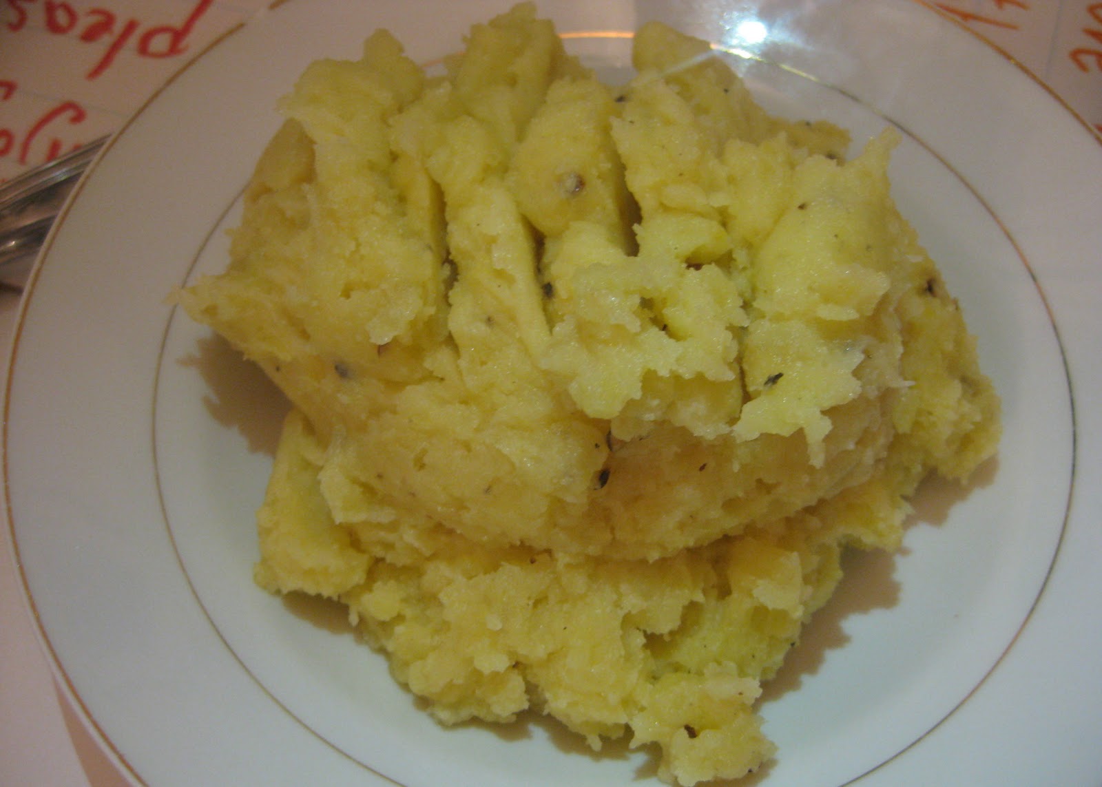 Food and Biscuits: Awesome Slow Cooked Bacon Ribs, Mashed Potato, Red ...