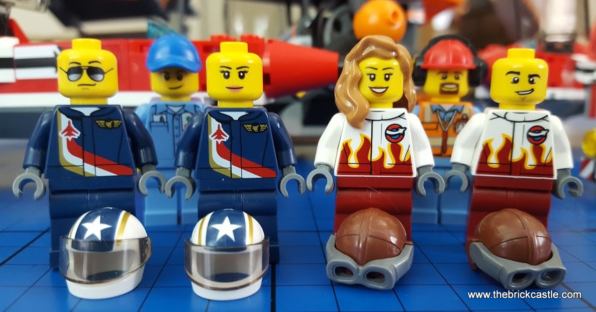 The Brick Castle: LEGO CITY Airport Air Show review set 60103