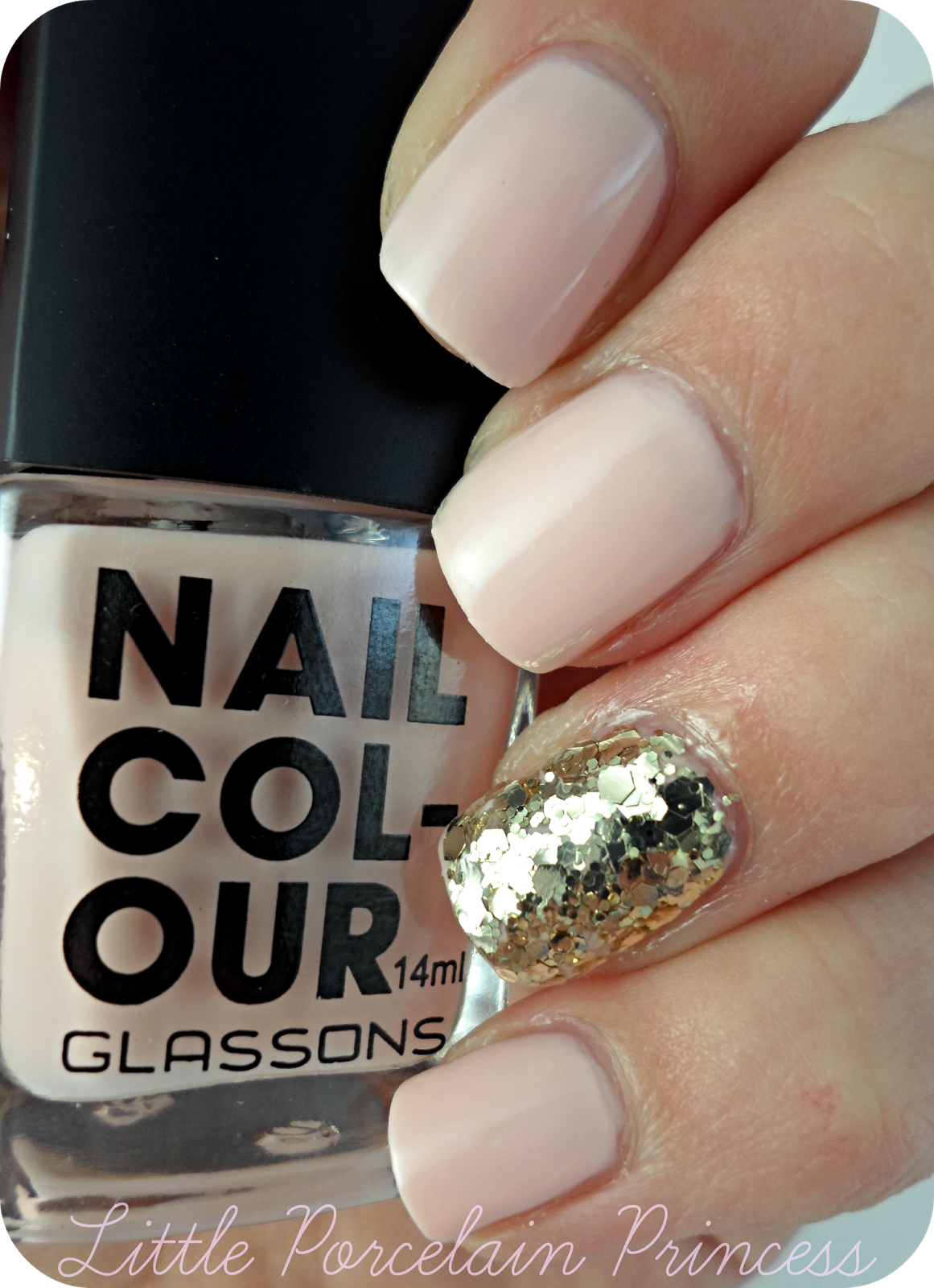 Little Porcelain Princess: Manicure Monday: Glassons Glitter