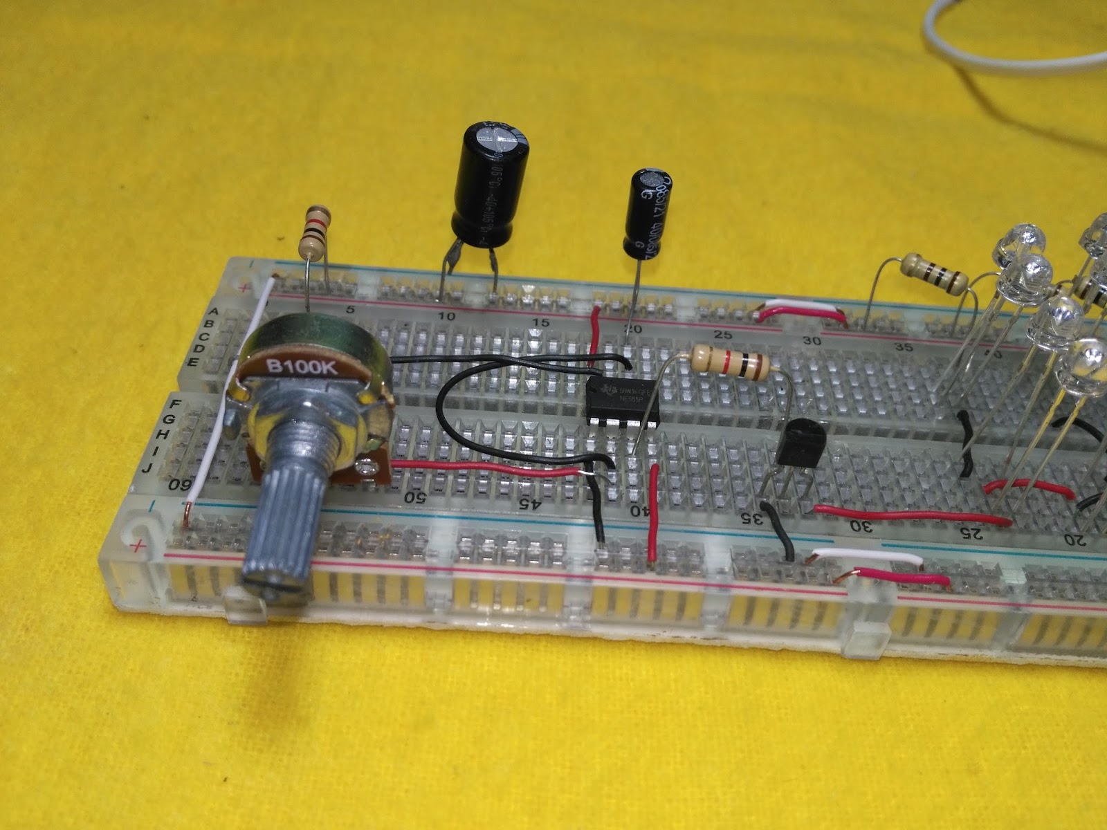 Como hacer letreros luminosos con diodos Leds.