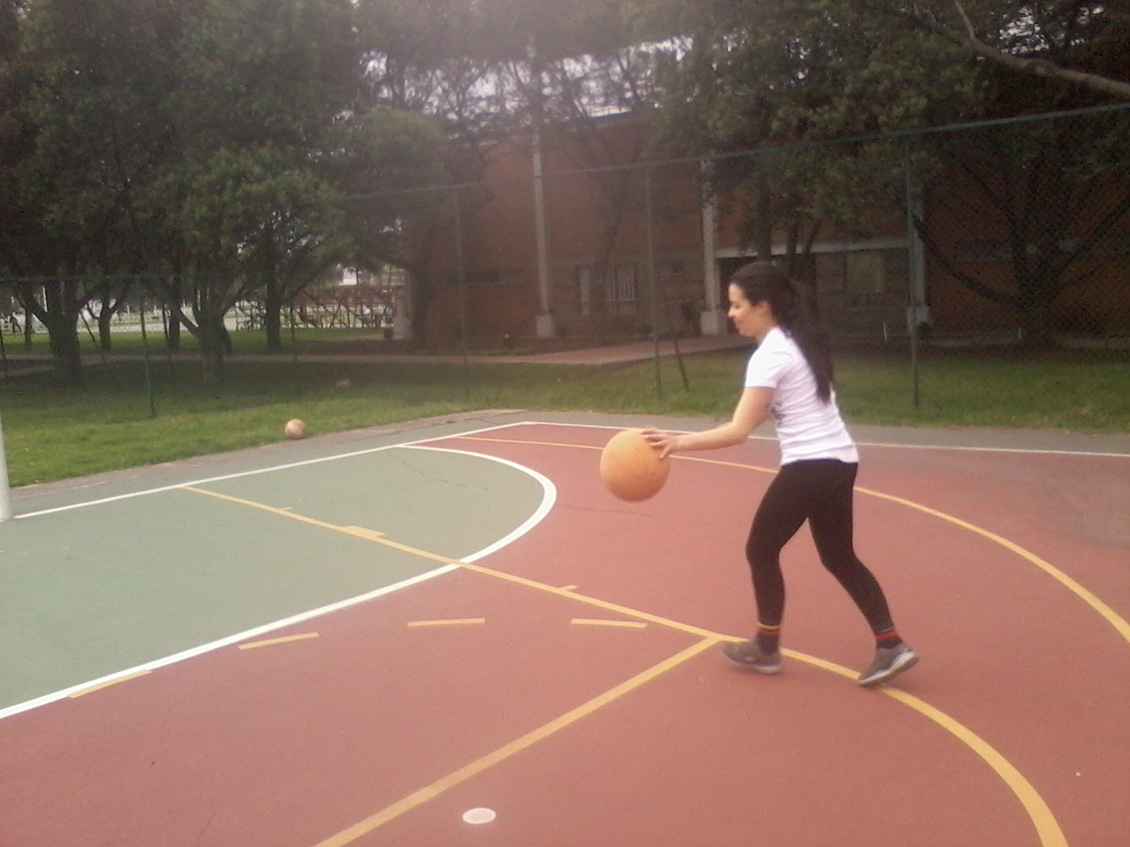 BALONCESTO : EL DRIBLING