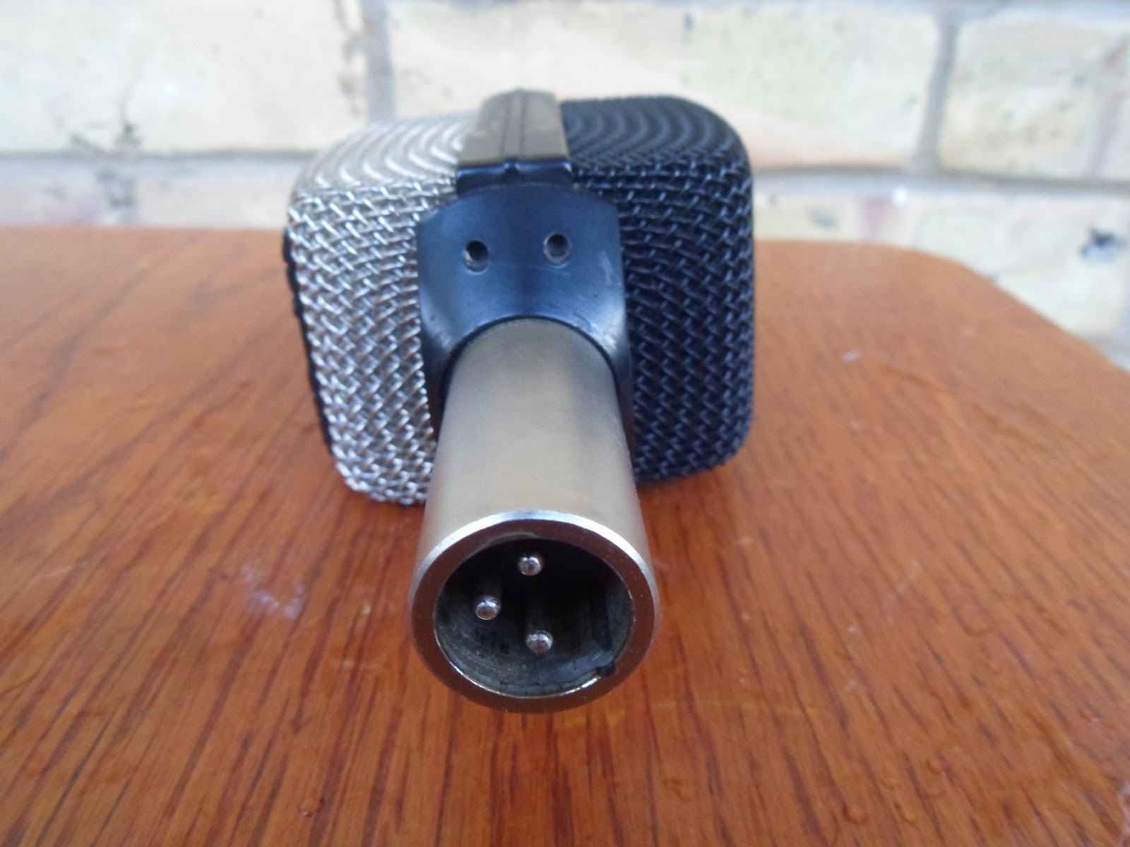 Vintage Audio Workshop: AKG D12E