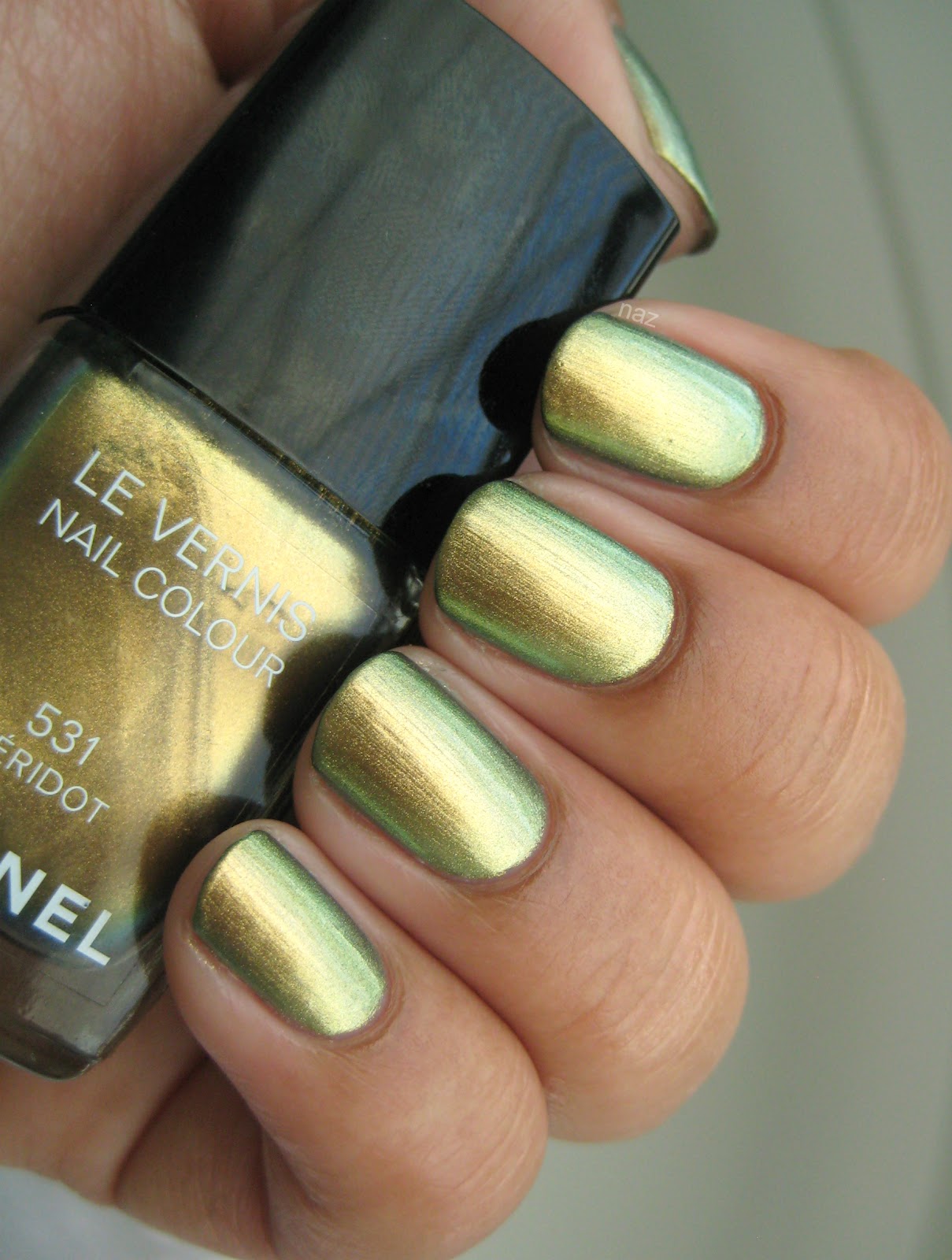 Naz's Nails: Chanel Peridot
