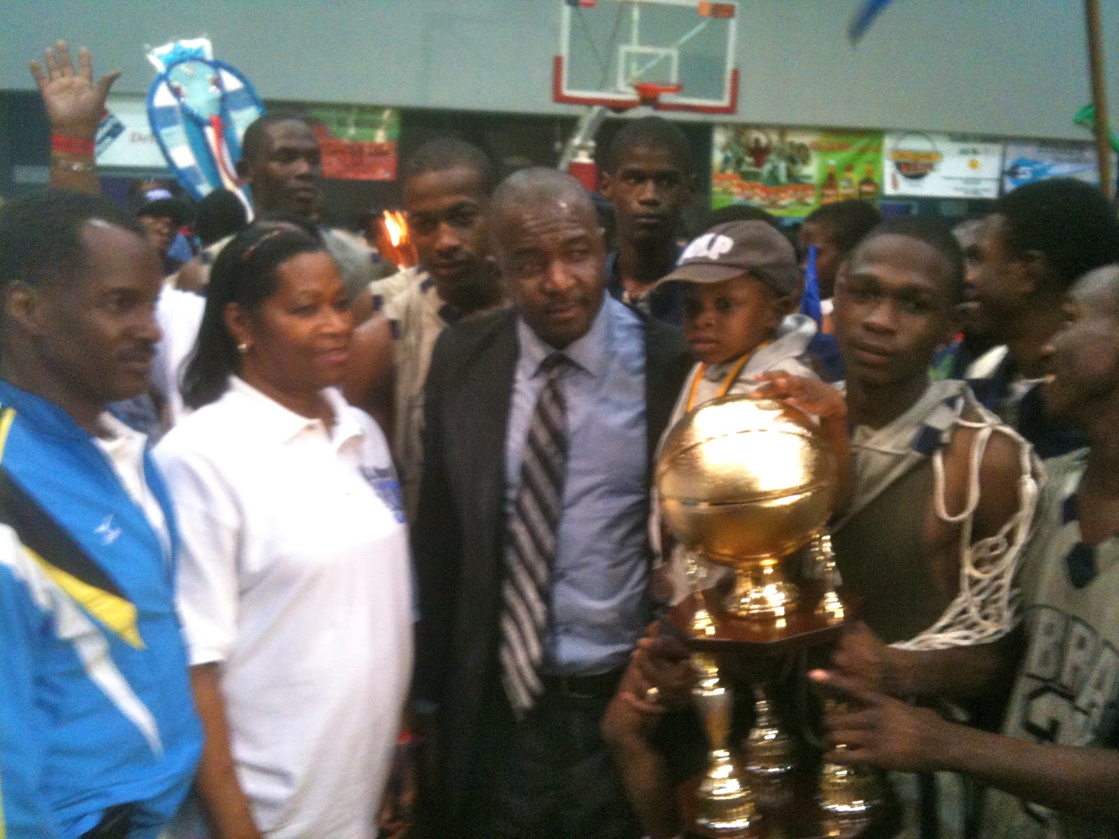 I'M CHRIS SAUNDERS & ... I'M JUST SAYING: PHOTOS FROM HUGH CAMPBELL ...