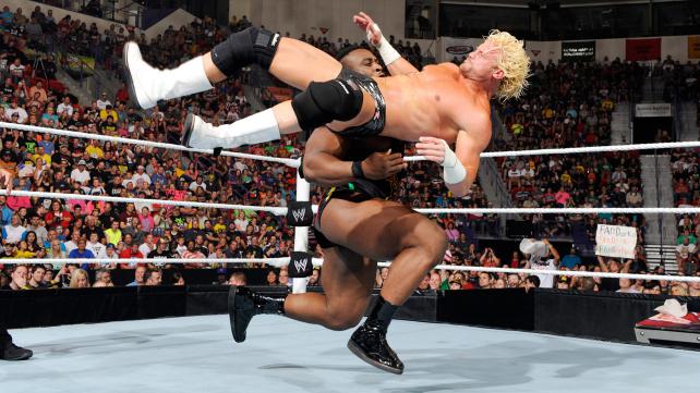 WWE In live!!!!: DOLPH ZIGGLER vs BIG E LANGSTON