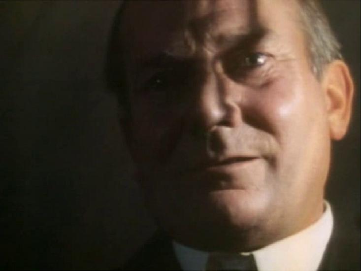 The Bloody Pit of Horror: Signalman, The (1976) (TV)