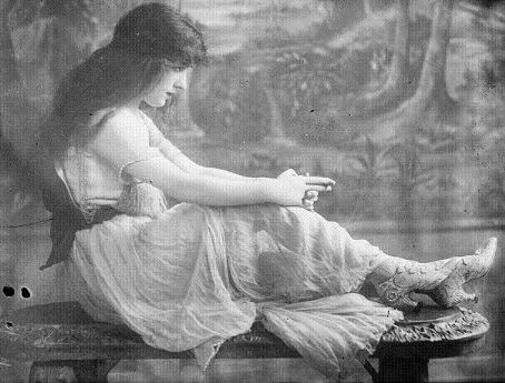 Silence is Platinum: Miss Evelyn Nesbit