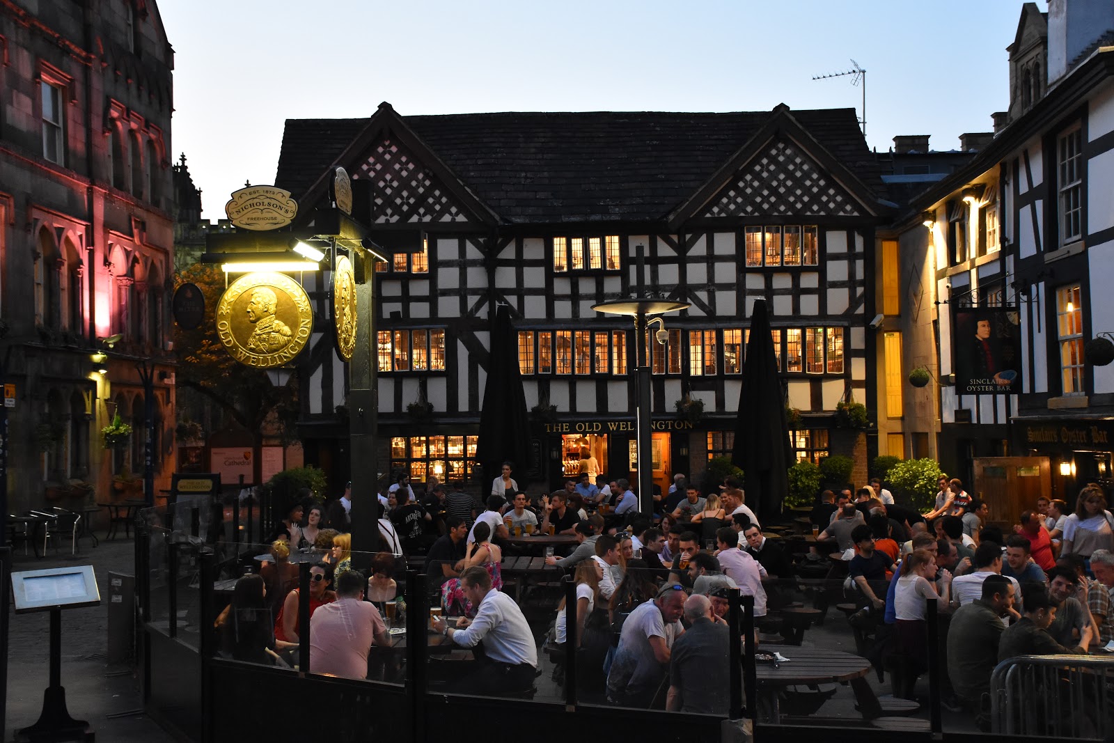 The Old Wellington, η παλαιότερη pub του Manchester και η ιστορία της