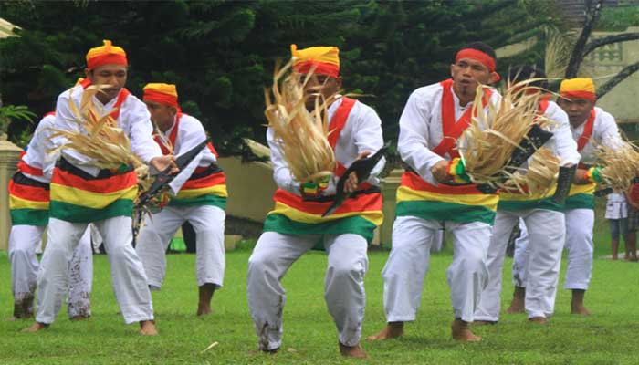 Tarian Tradisional Dari Maluku Utara Dan Penjelasannya - Cinta Indonesia