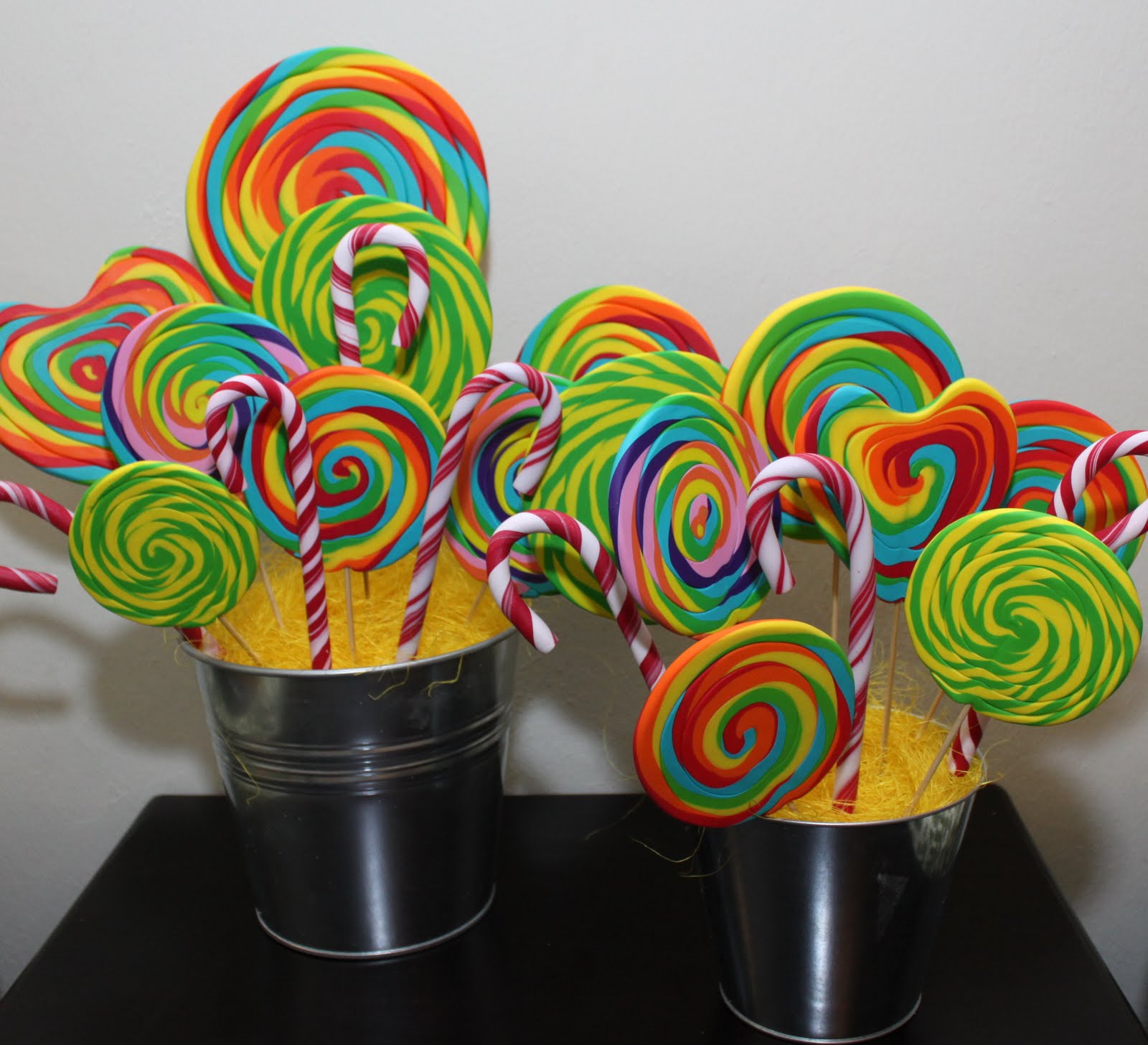 Dwen : The Cool Things I Love: FIMO Lollipops & Candy Canes Christmas Tree