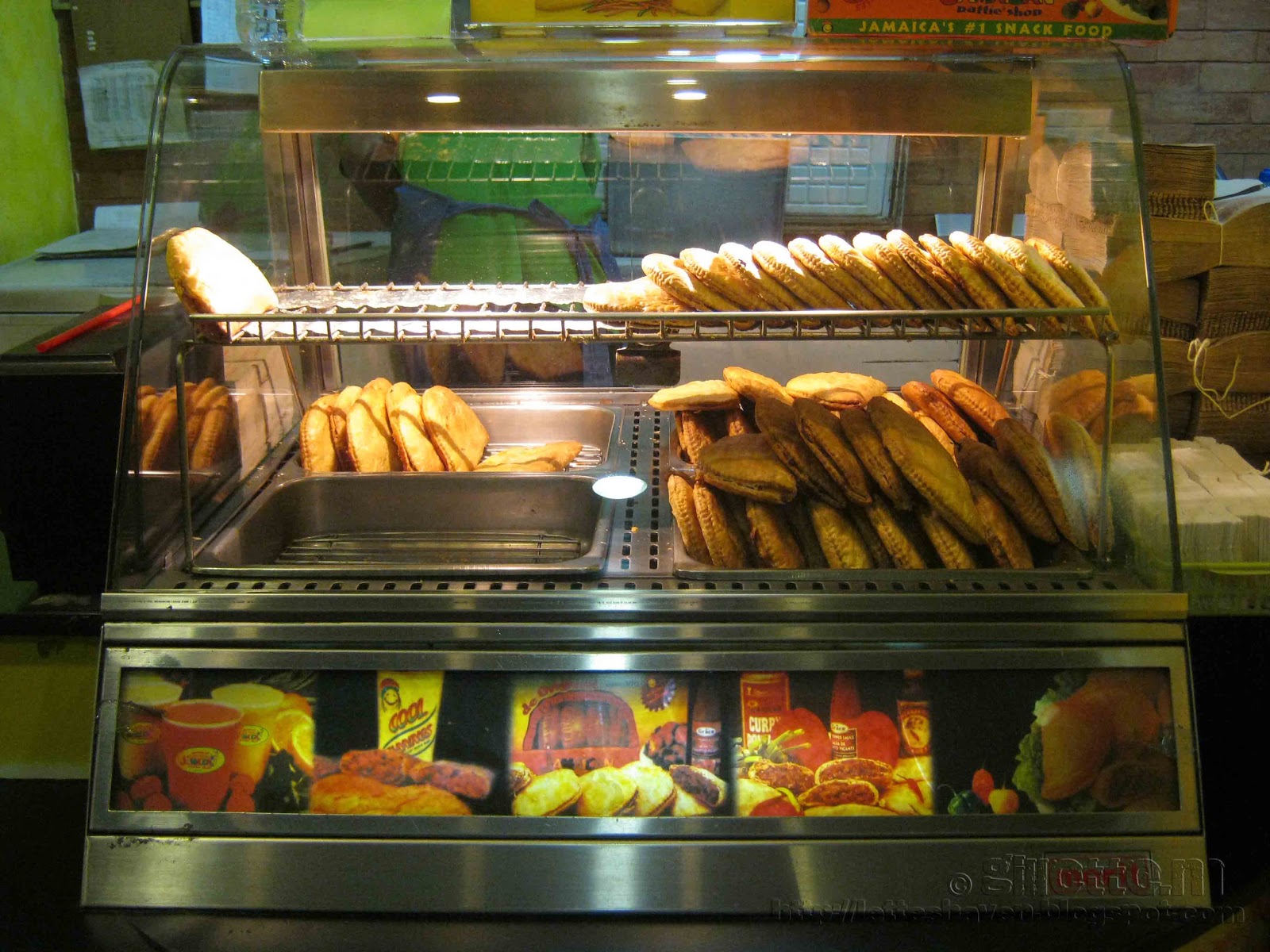 Lette's Haven: Jamaican Patty Snack