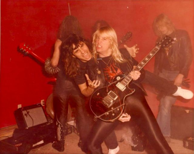 Metalheads, Headbangers: 50 Interesting Snapshots That Capture Heavy ...