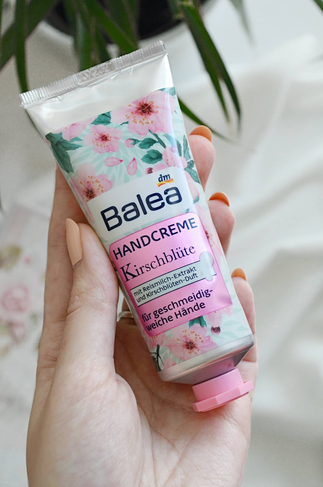 Balea - krém na ruce s třešňovým květem. – Kosmetické trendy.cz