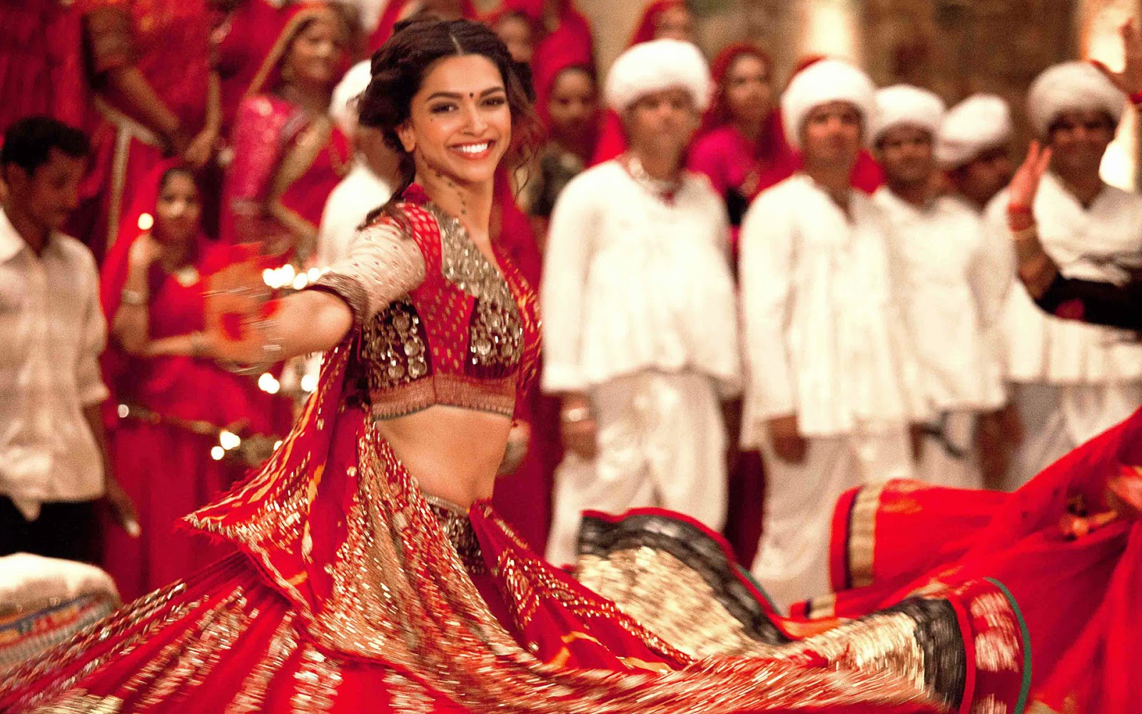 Deepika Padukone Cute Smile HD Wallpaper from Movie RamLeela
