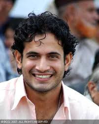 Irfan Khan Pathan Star Indian Muslim Cricketer Pictures Photos And ...