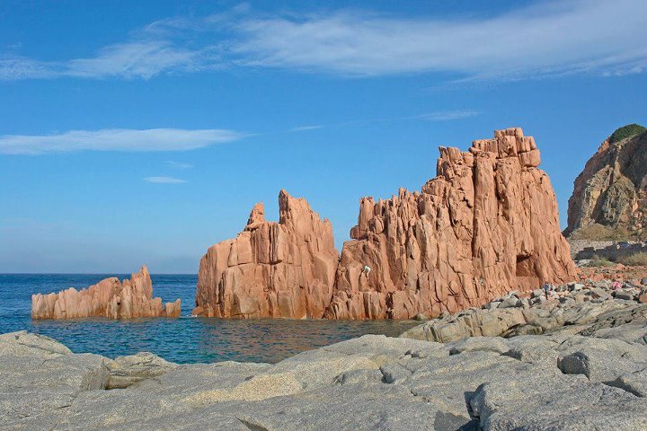 worldzone7: RED ROCKS OF ARBATAX