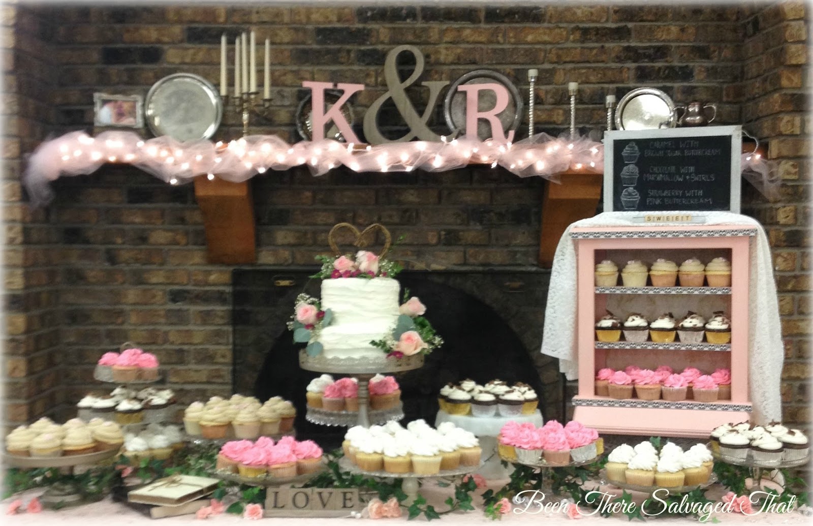 Been There Salvaged That: Wedding Cake/Cupcake Table