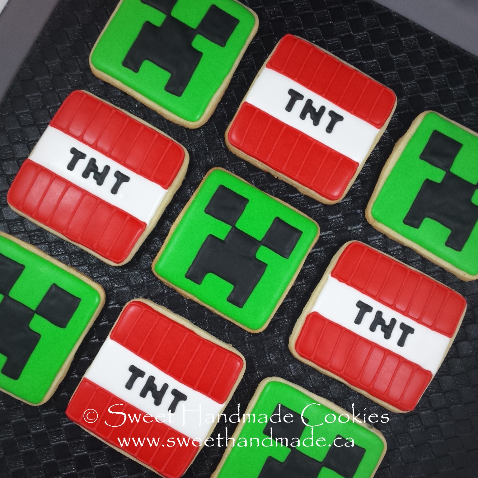 Sweet Handmade Cookies: Minecraft Creeper TNT Cookies