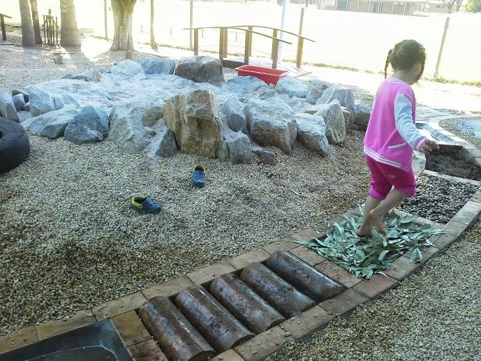 25+ DIY Outdoor Playscapes and Learning Station Ideas! | Preschool ...