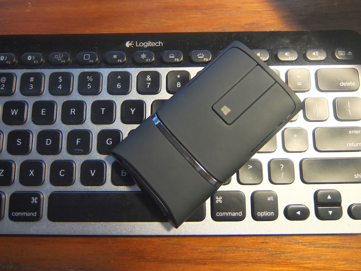 Fortysomething Geek: Lenovo N700 Wireless and Bluetooth Mouse AND laser ...