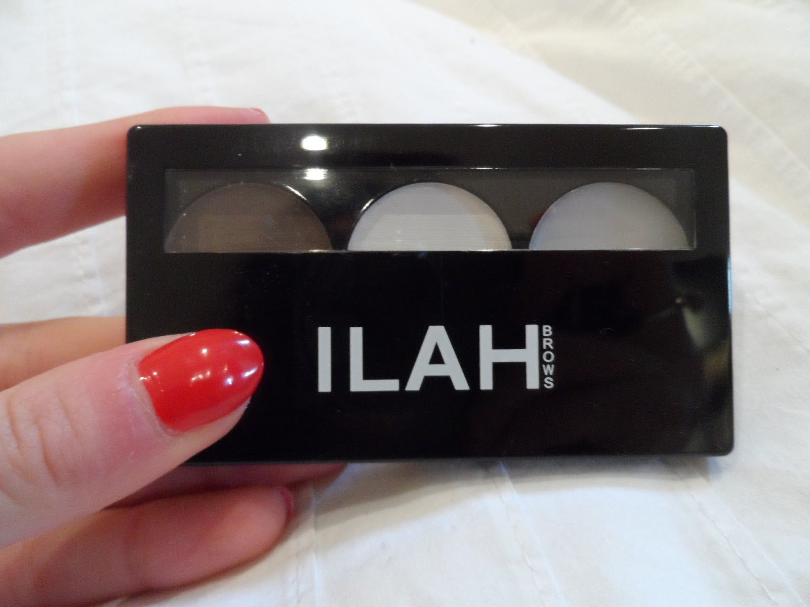 GRACE'S WARDROBE: Beauty Review: Ilah eyebrow kit*