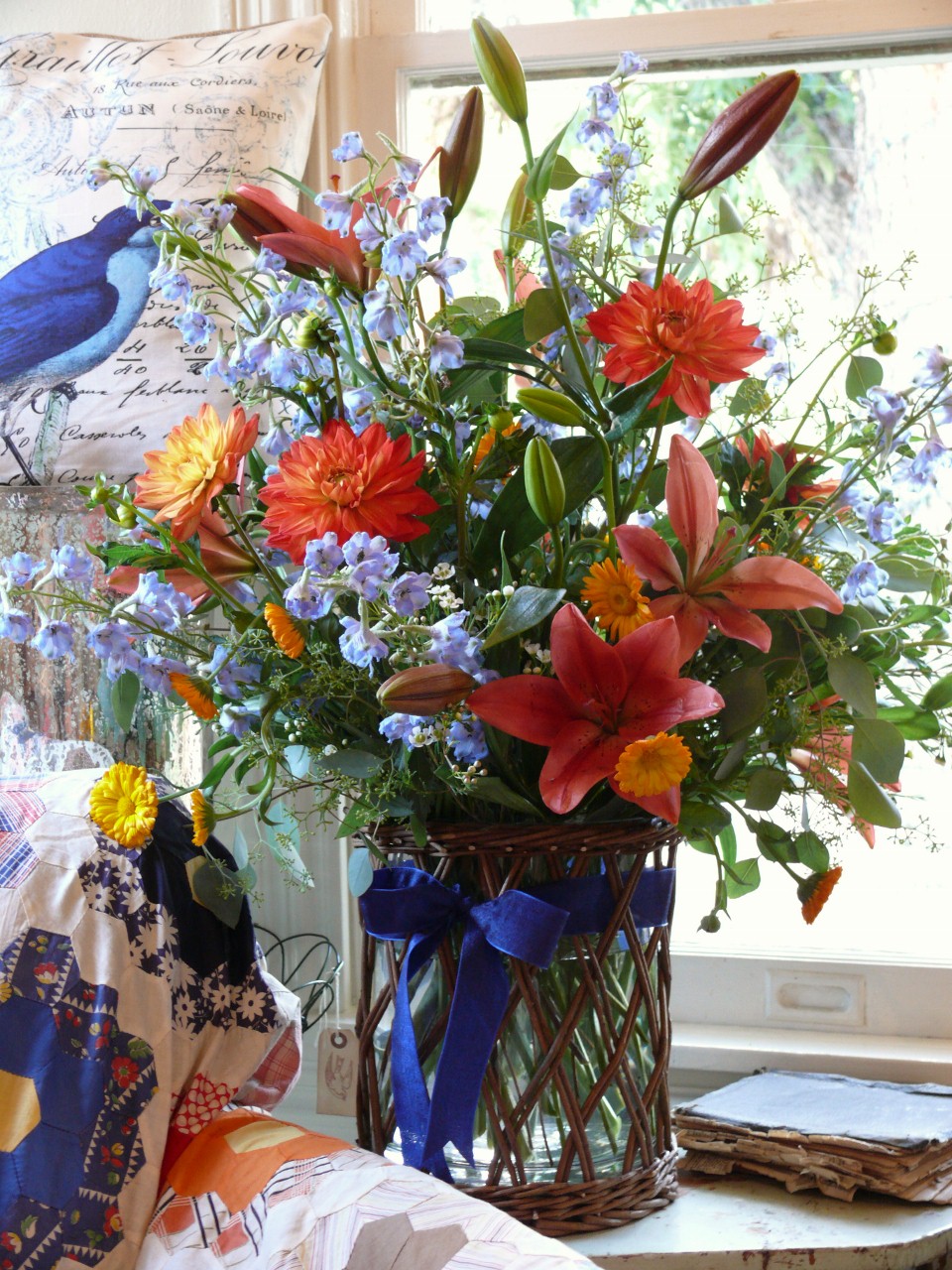 La Fleur Vintage: A Summer Flower Arrangement