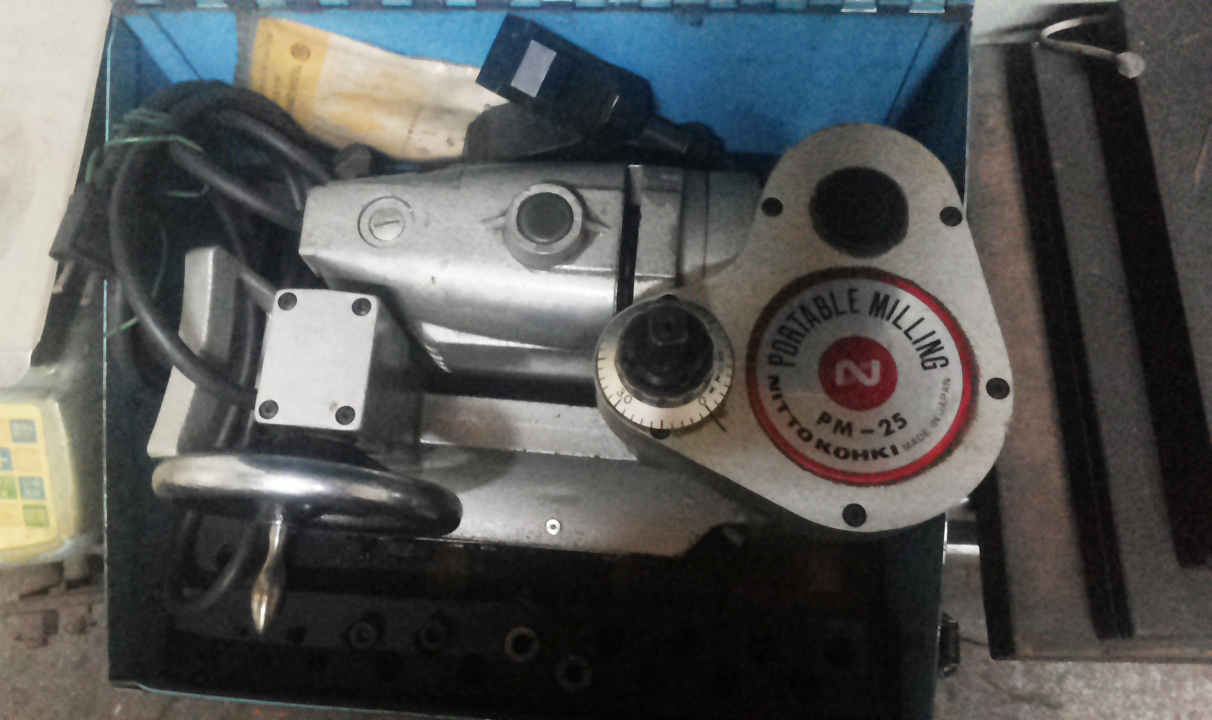Products: Portable Milling Machine pm-25