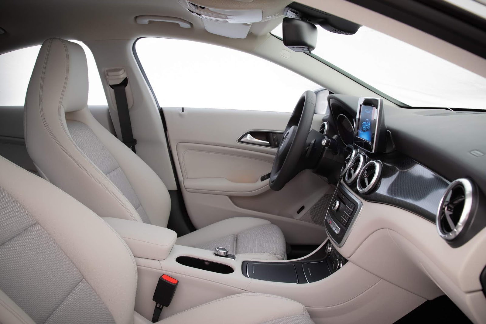 Mercedes CLA 180 2018: vídeo, preço, consumo - detalhes