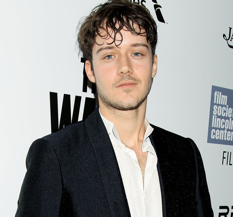 + SOBRE AS MELHORES SÉRIES: OUTLANDER: FERGUS CRESCEU