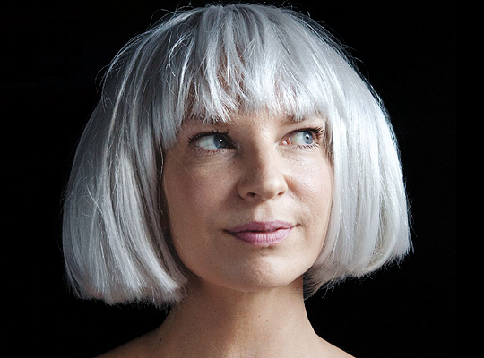 EXQUISITECES: SIA FURLER NO QUIERE SER FAMOSA.