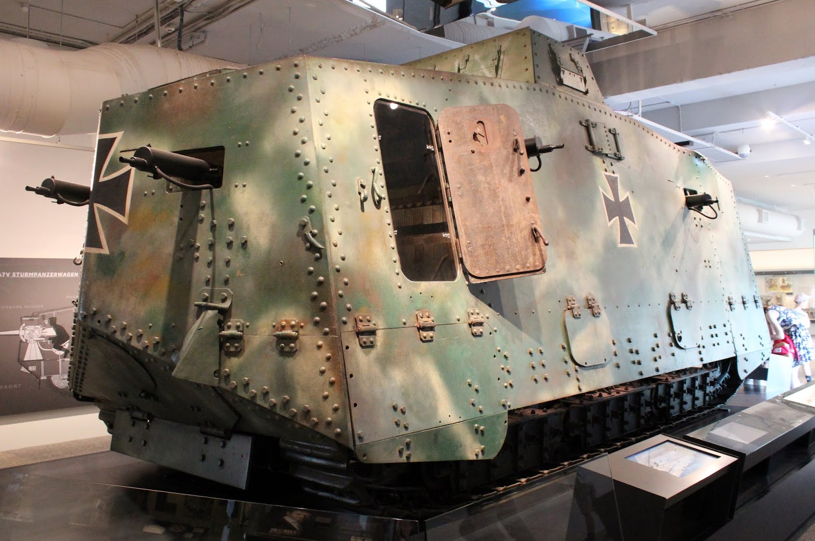 Mats Military Finds: Sturmpanzerwagen A7V (Mephisto)