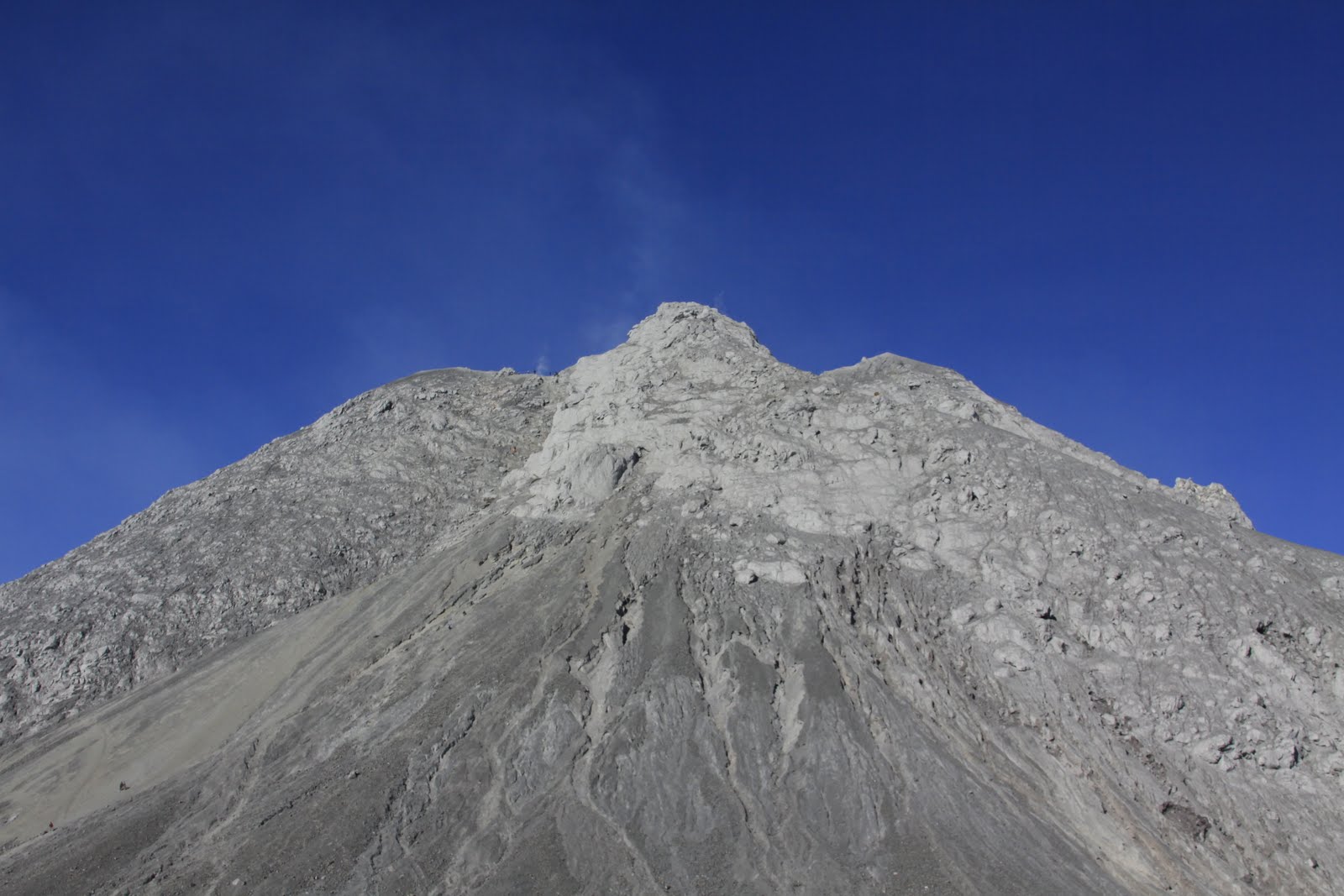 See the Awesomeness Eruption of Mount Merapi ~ archilesandri