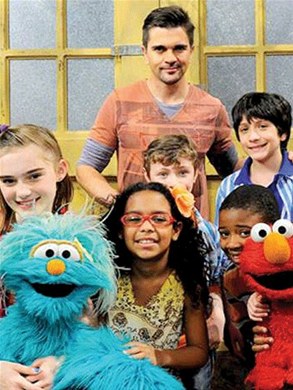 People Dominican: Juanes y Sofía Vergara llegan a Sesame Street