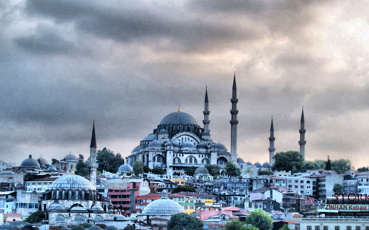 Welcome to the Islamic Holly Places: Suleymaniye Mosque (Istanbul) Turkey