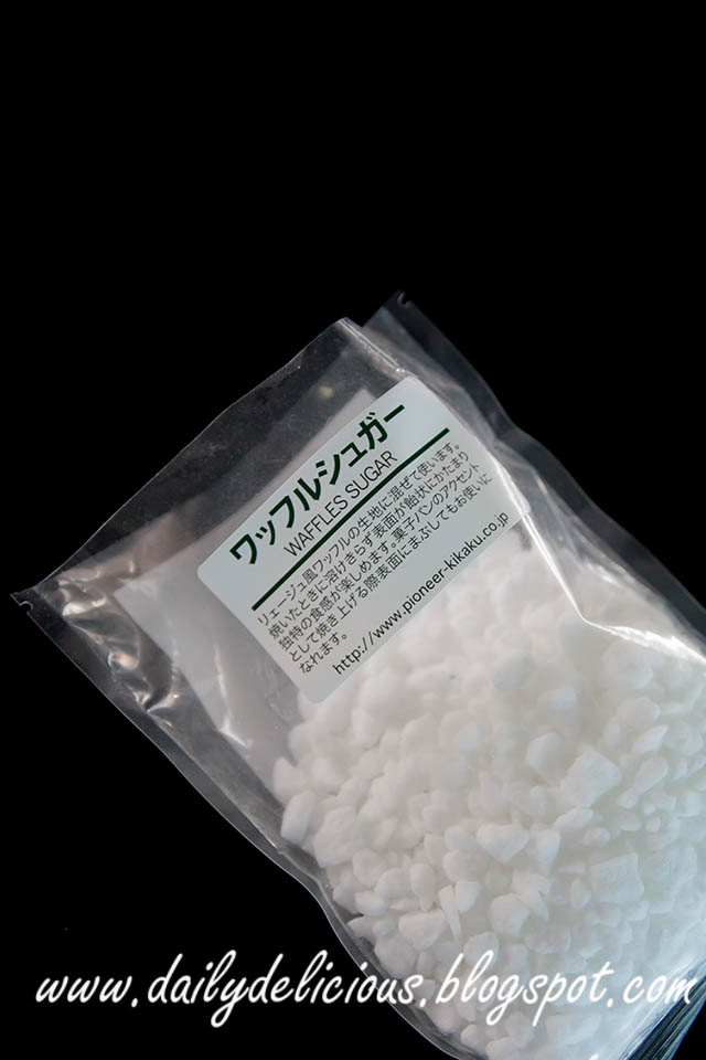 dailydelicious: Chouquette: Little choux pastry treats