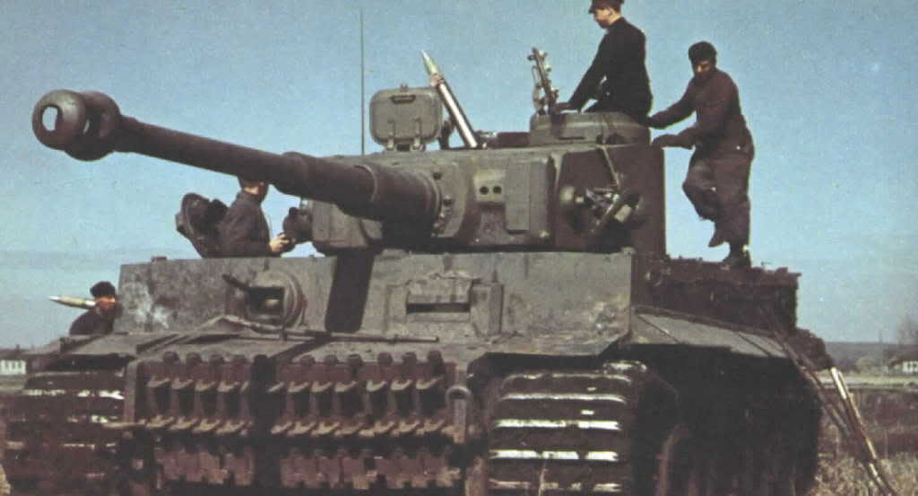 FLAME HISTORY: TIGER I vs T-34: ΣΥΓΚΡΟΥΣΗ ΓΙΓΑΝΤΩΝ (3ο μέρος)