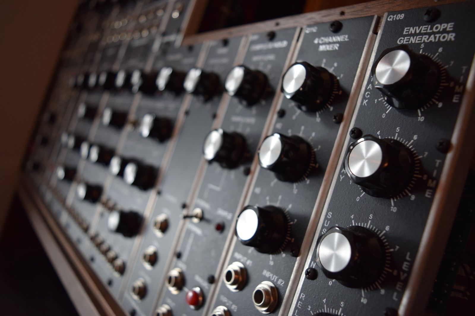 MATRIXSYNTH: Custom 5U Analog Modular Synthesizer