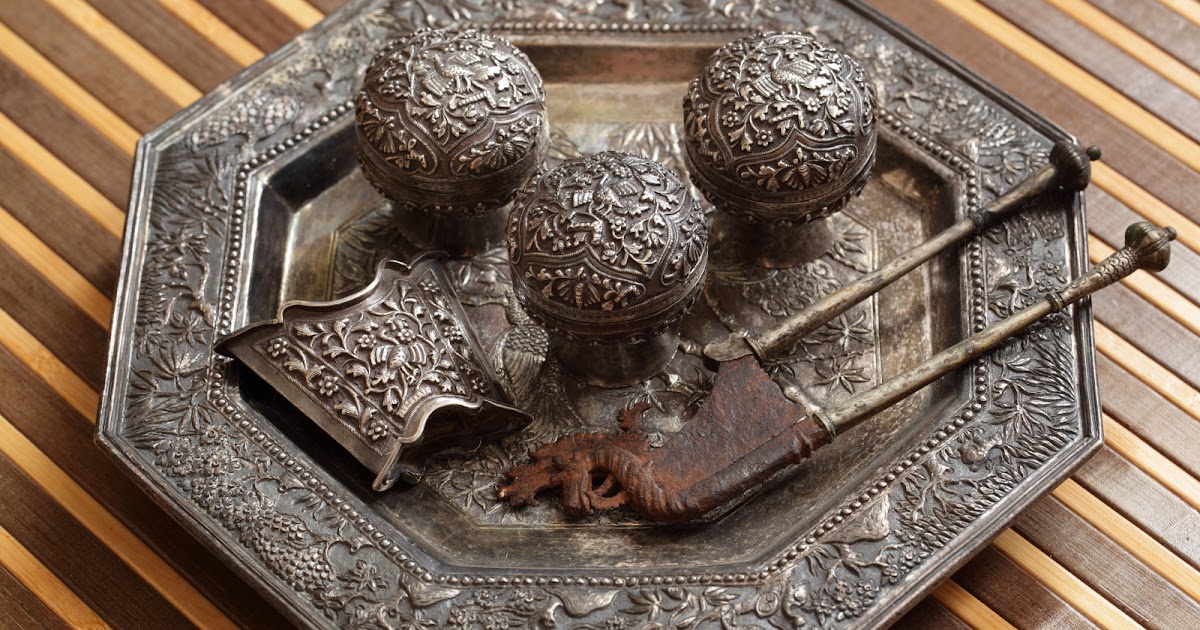 enticz: Straits Chinese / Peranakan Solid Silver Betel Nut (Sirih) Set