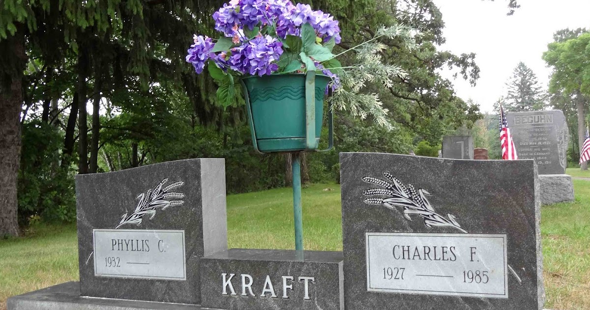 Geographically Yours Cemeteries: Menomonie, Wisconsin