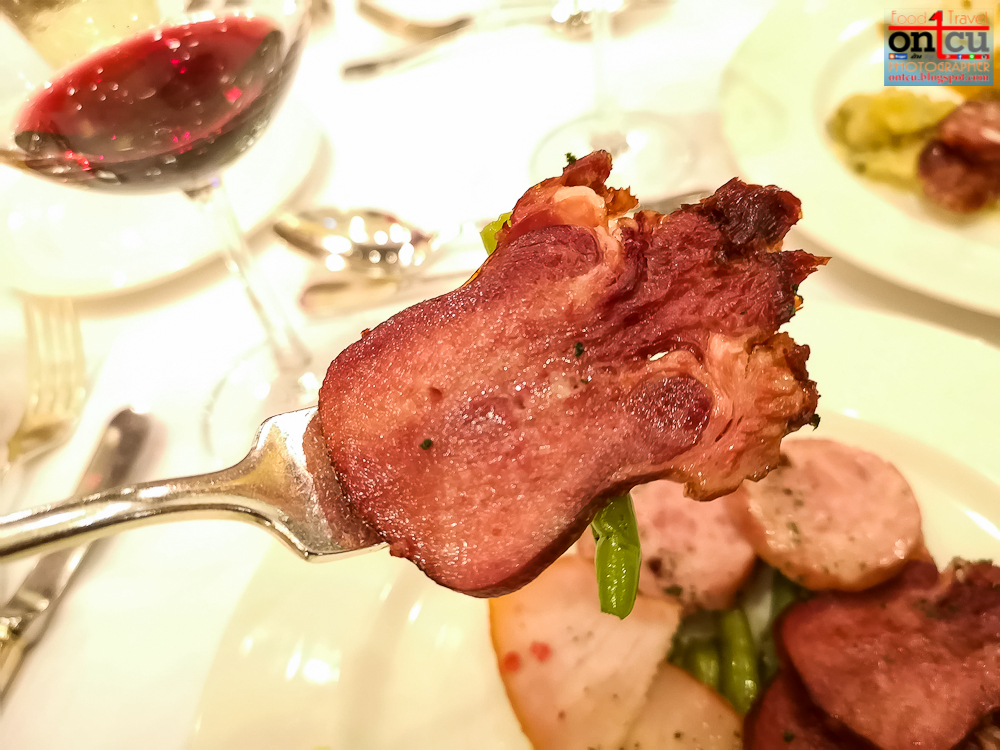 OnTcU ~*@: The World กับบุฟเฟ่ต์อาหารสวิตฯสุดหรูหรา"Grüezi" from ...