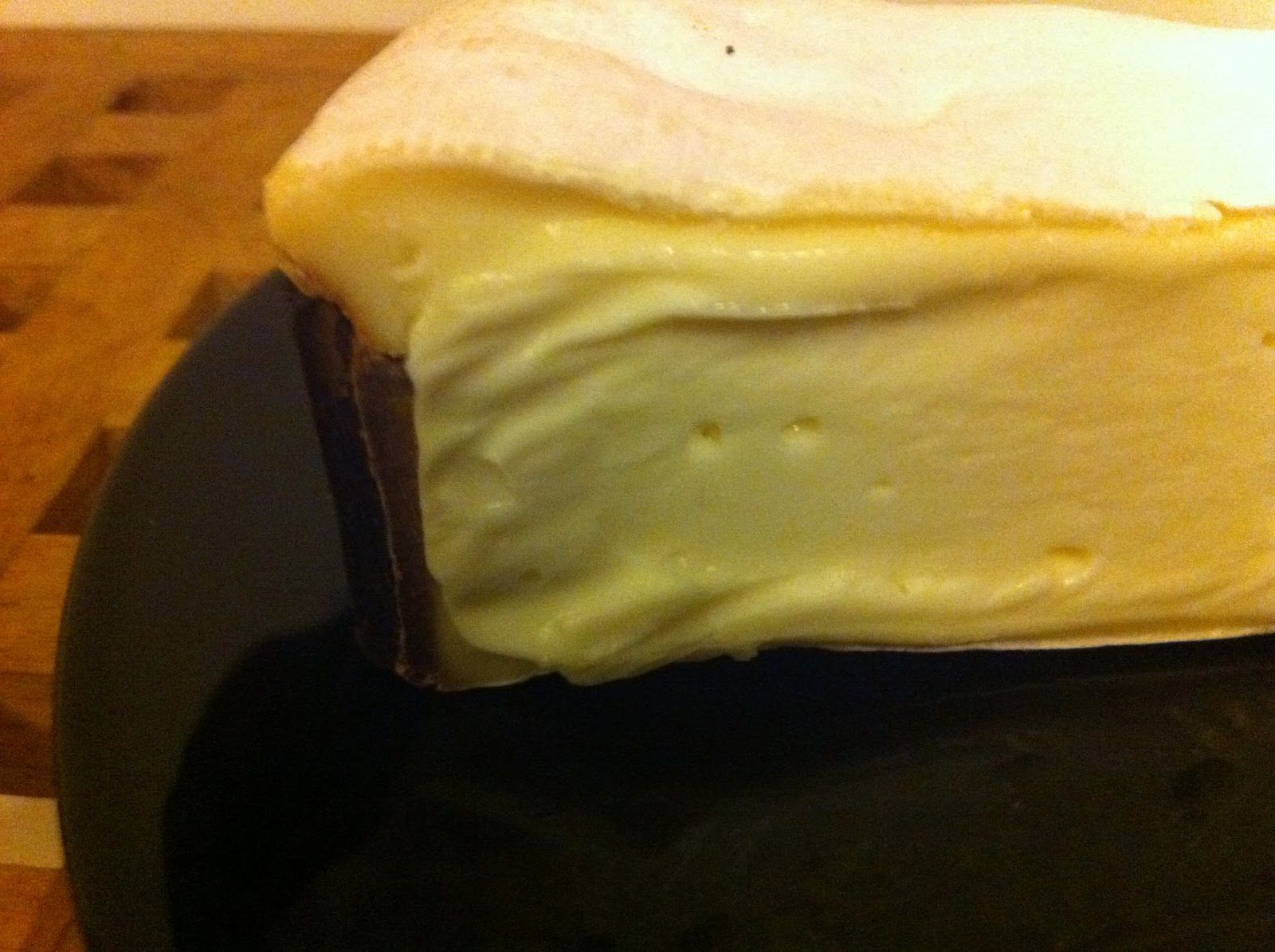 Gastro Tom: My Favourite Cheese- Vacherin du Haut-Doubs/ Le Mont d'Or