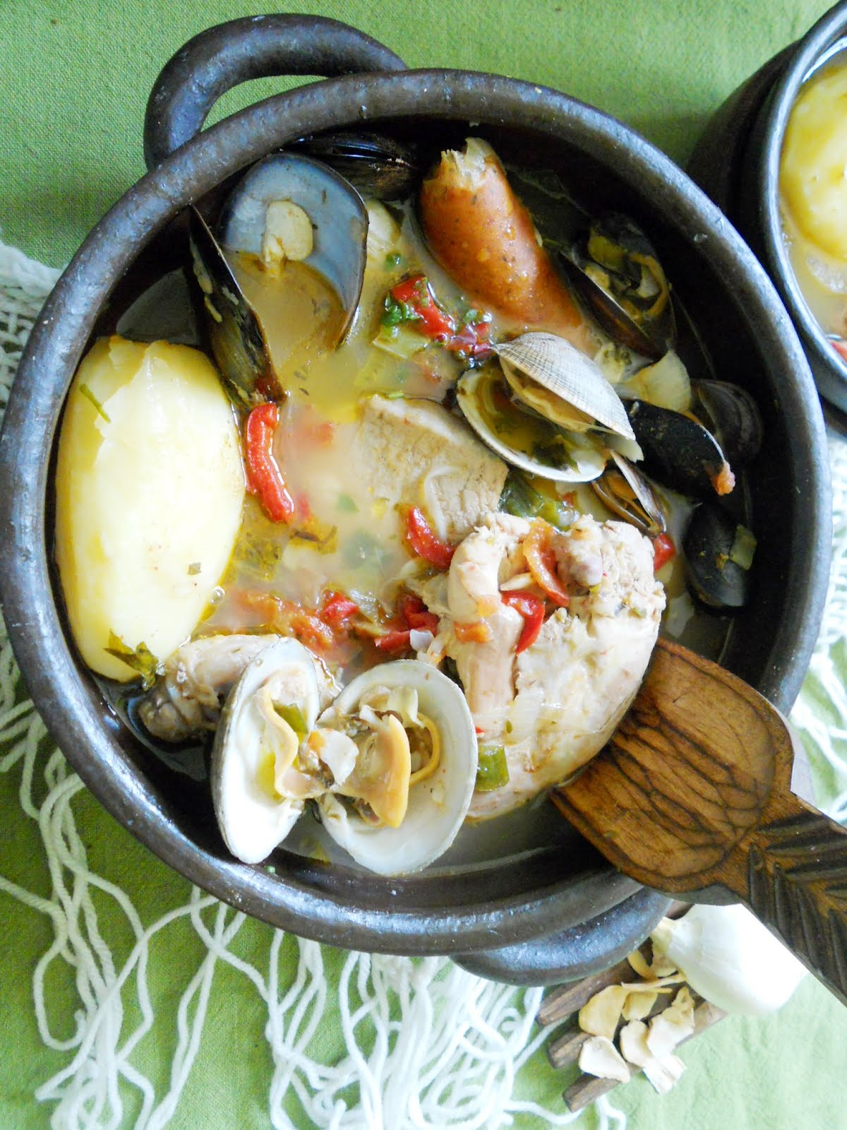 Cocina Chilena . Recetas Caseras: CURANTO en OLLA