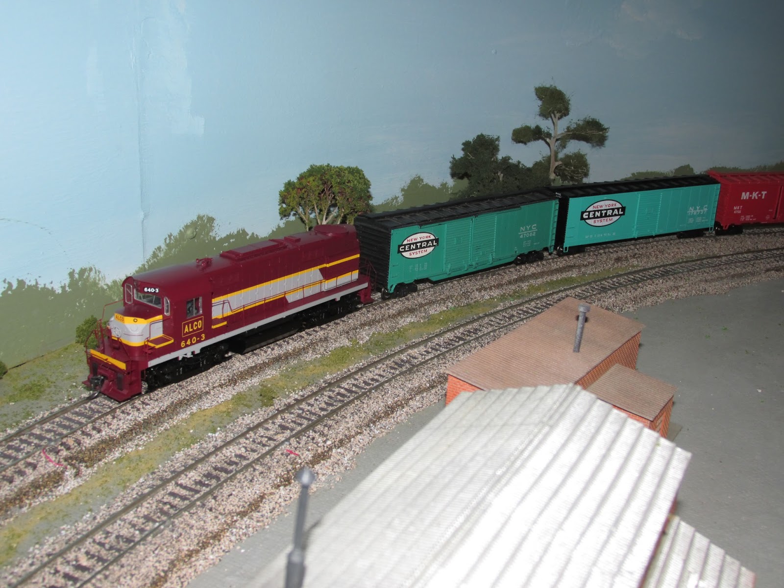 Eddie's Rail Fan Page: An Alco RS 27 Demonstrator diesel electric ...