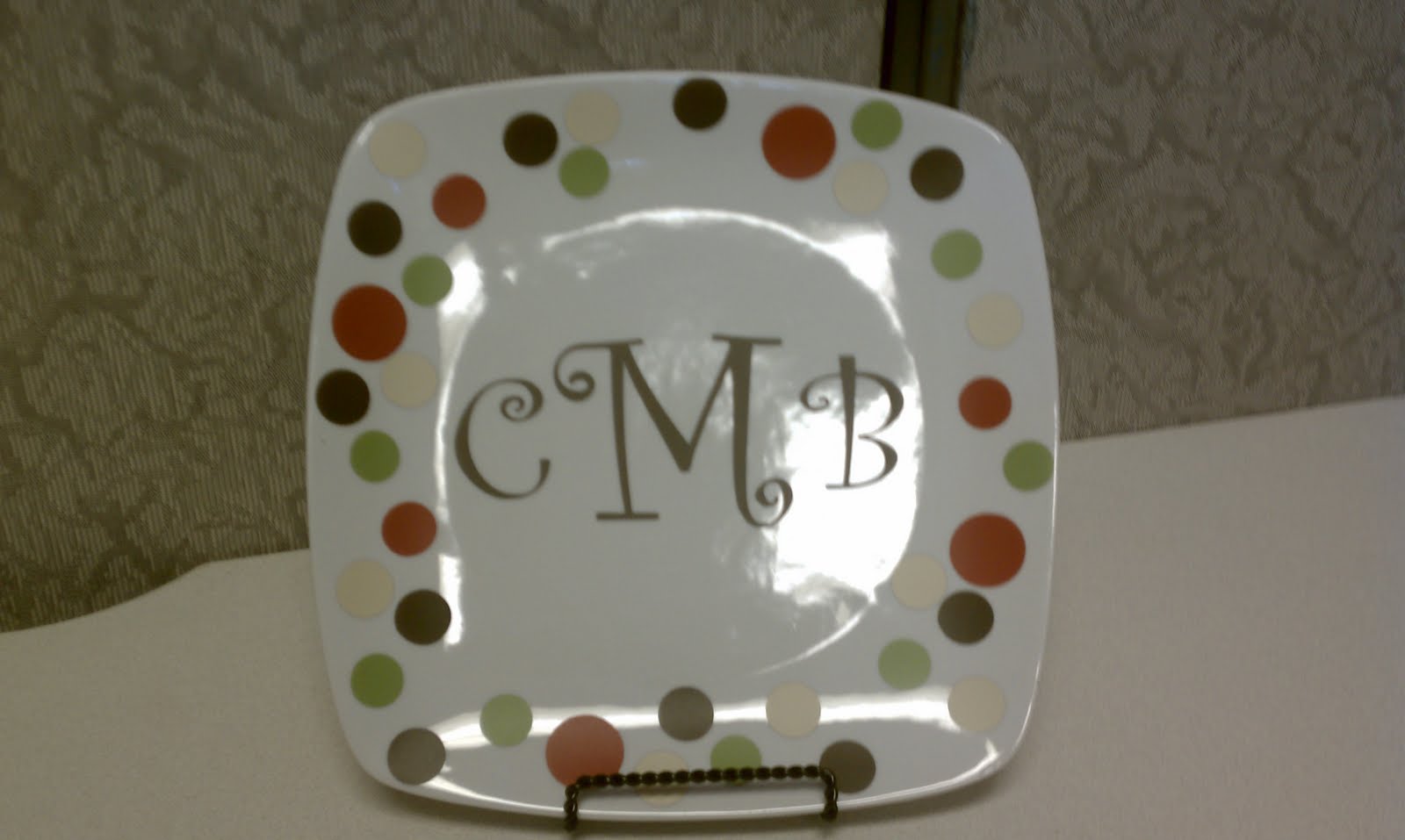 One Crafty Chick's Creations: Monogrammed Plate