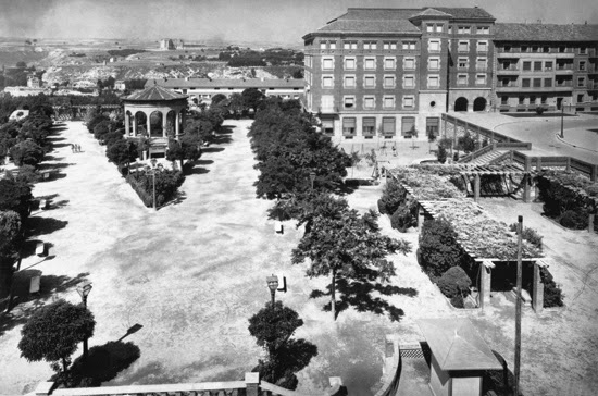 LA GLORIETA: LA GLORIETA AYER Y HOY. REPORTAJE FOTOGRÁFICO (II)