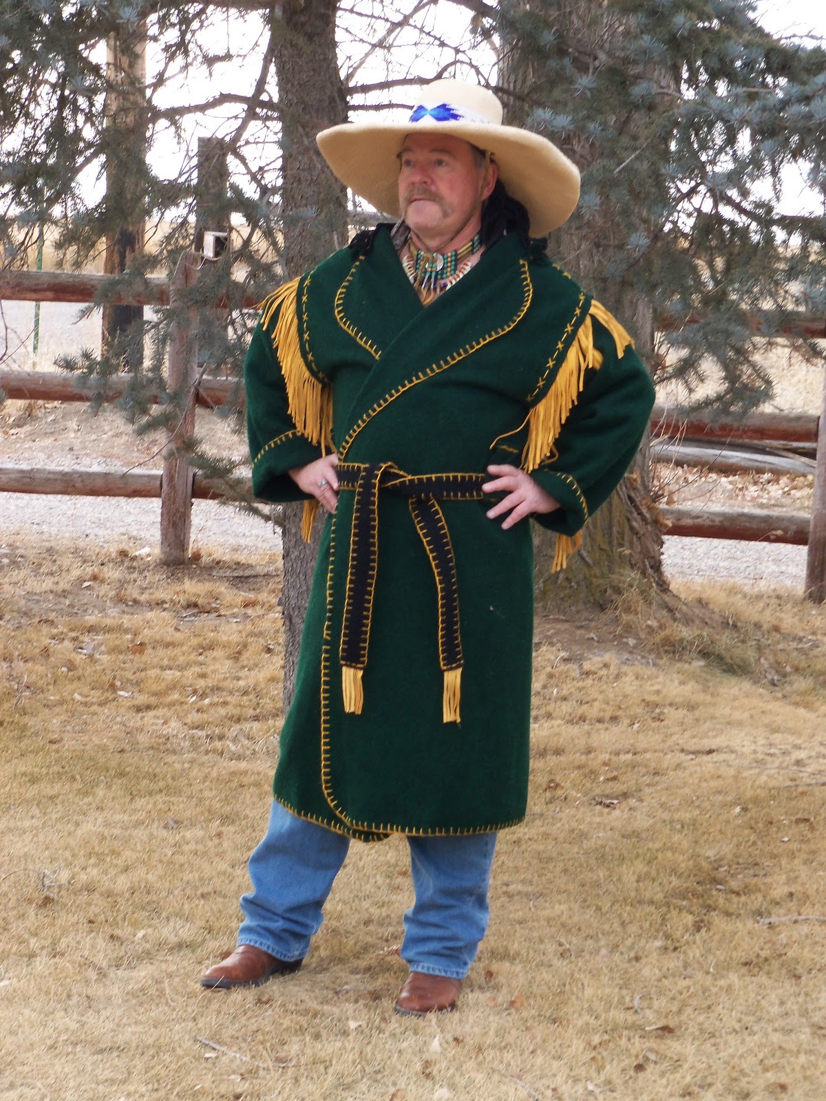 Coyote's Capotes: Capotes