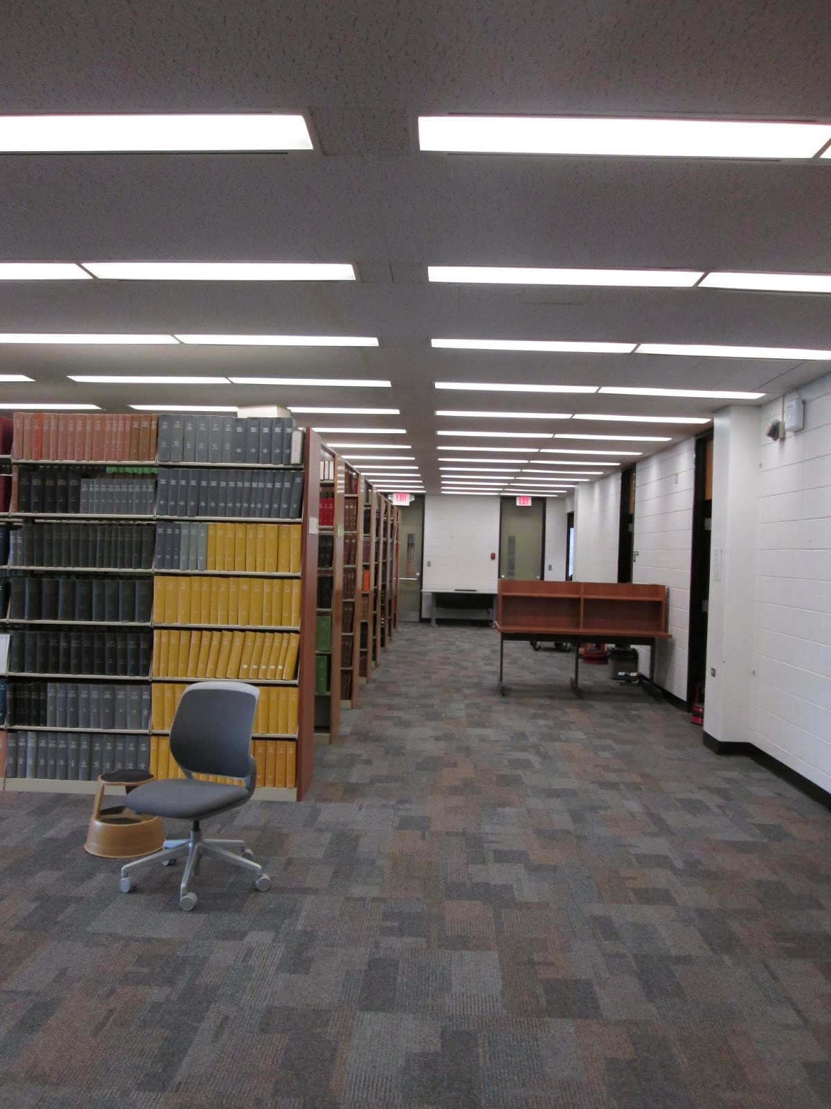 USD University Libraries : 2nd Floor Carpeting - complete!